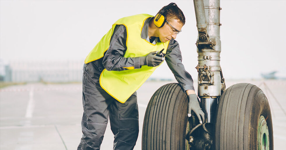 Aircraft Maintenance Platform Safety: A Must-Know Guide (With Images)